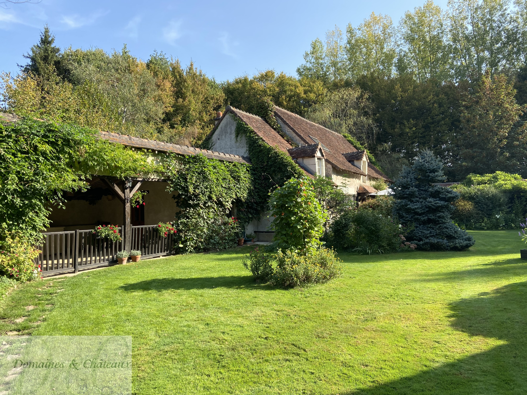 Vente Charmante Maison De Campagne Sur Plus D un Hectare Domaines